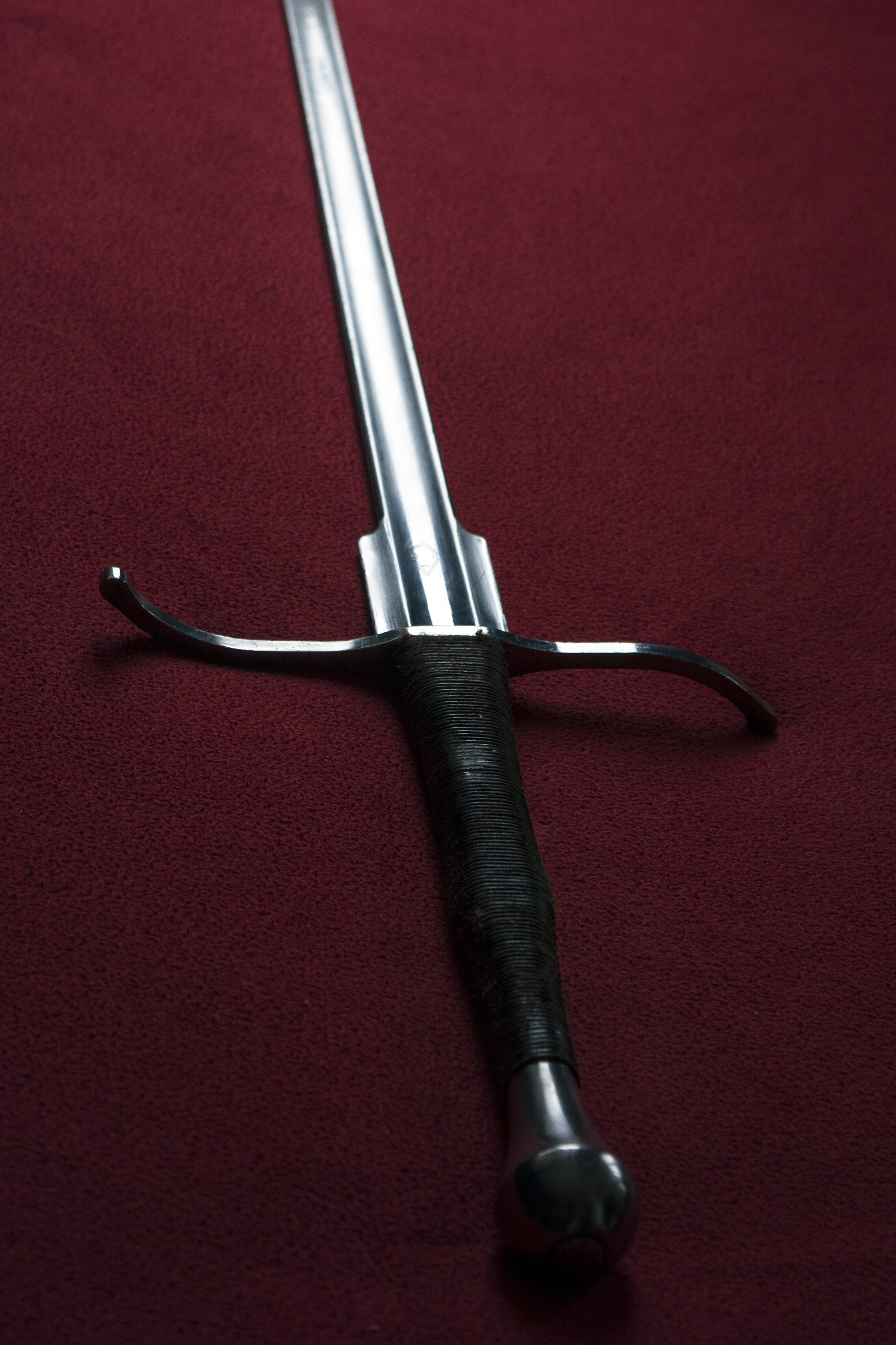 The Aureus Feder Review – the feder that is almost a sword – HEMA Digest