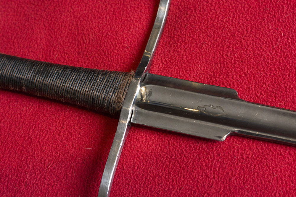 The Aureus Feder Review – the feder that is almost a sword – HEMA Digest